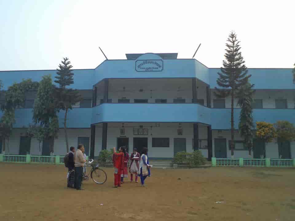 Raiganj Sri Sri Ramkrishna Vidyabhaban in Ramkrishna Sarani,Raiganj ...
