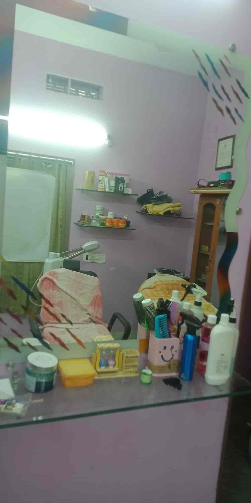 Queens beauty parlour in Pappula Steet,Rajahmundry - Best Beauty ...