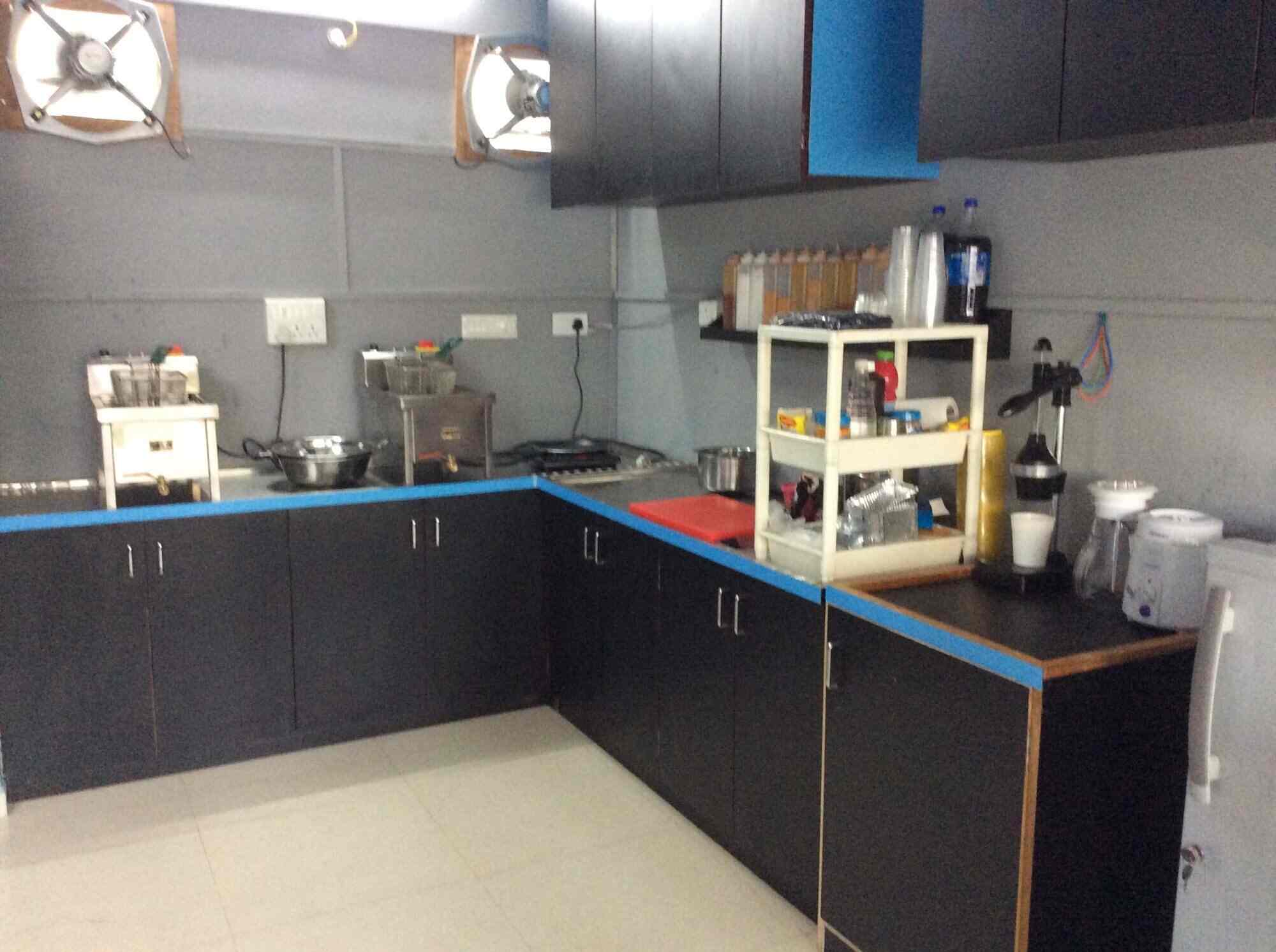 Cafe 2 0 in University Road,Rajkot - Fast Food near me in Rajkot - Justdial