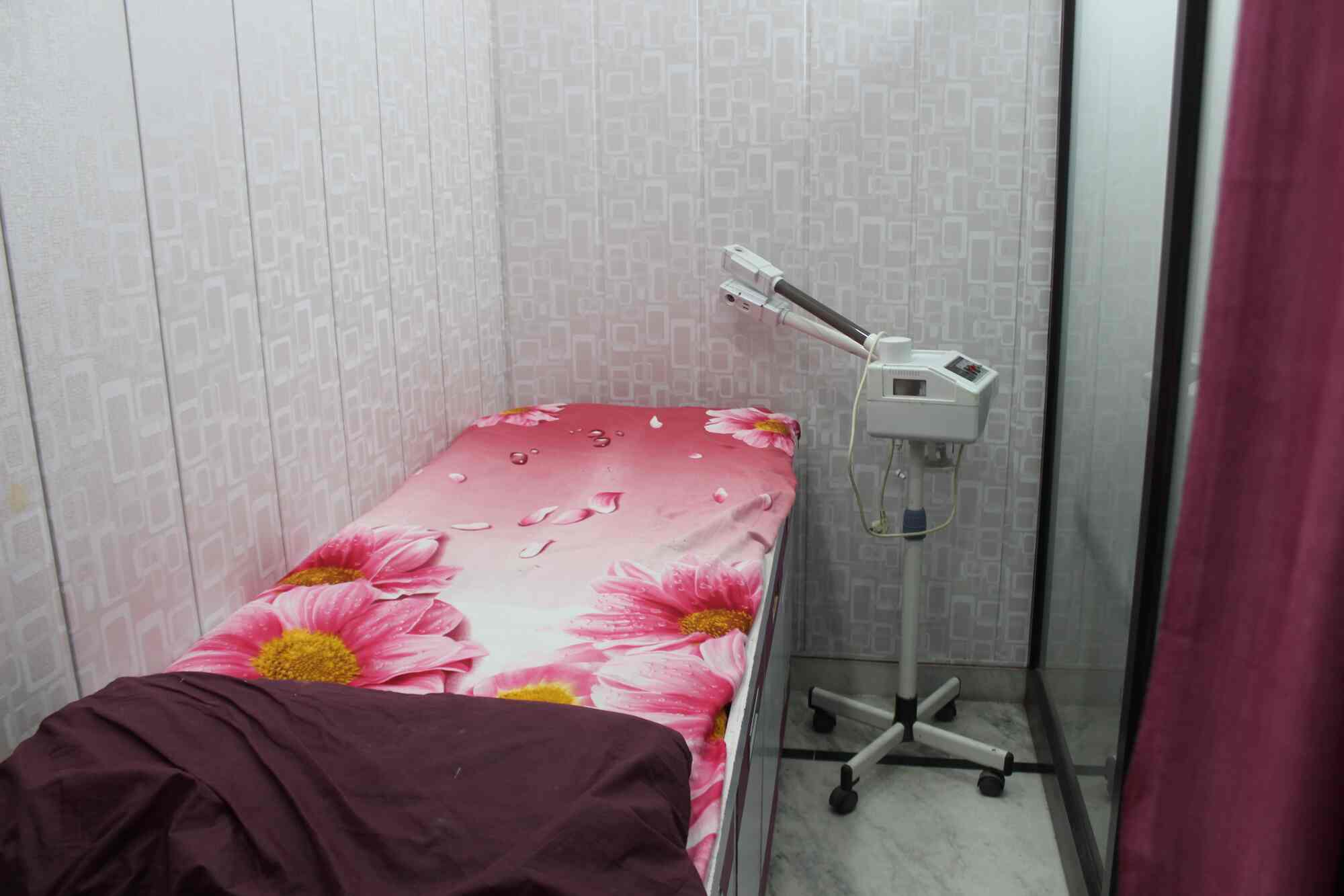 Sun Shine-z Beauty Clinic & Training Centre in Samrala,Ludhiana - Best ...