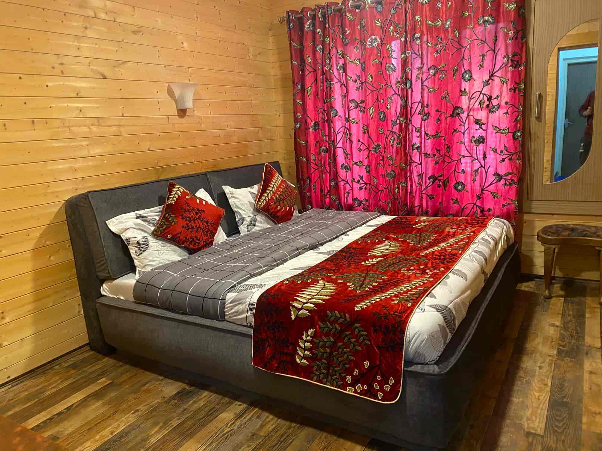 Book Manora Palace Hotel in Nehru Park,Srinagar - Best 1 Star Hotels in ...