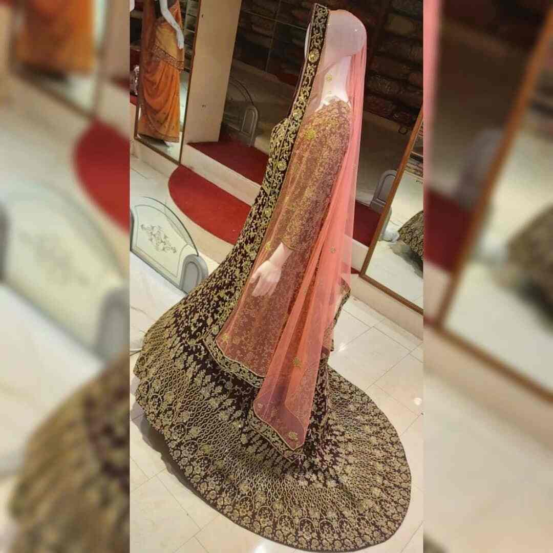 Silk Museum in Chauta Bazaar,Surat - Best Banarasi Silk Saree Retailers ...