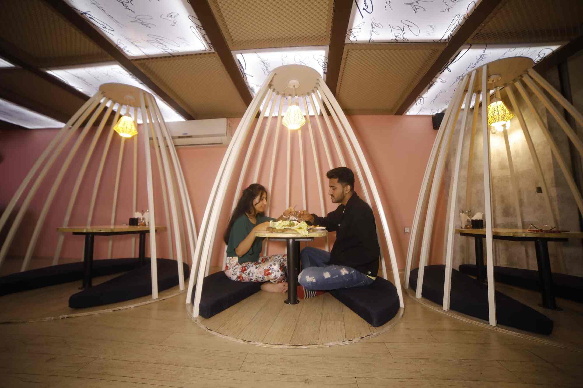 Signature Cafe in Vesu,Surat - Best Coffee Shops in Surat - Justdial