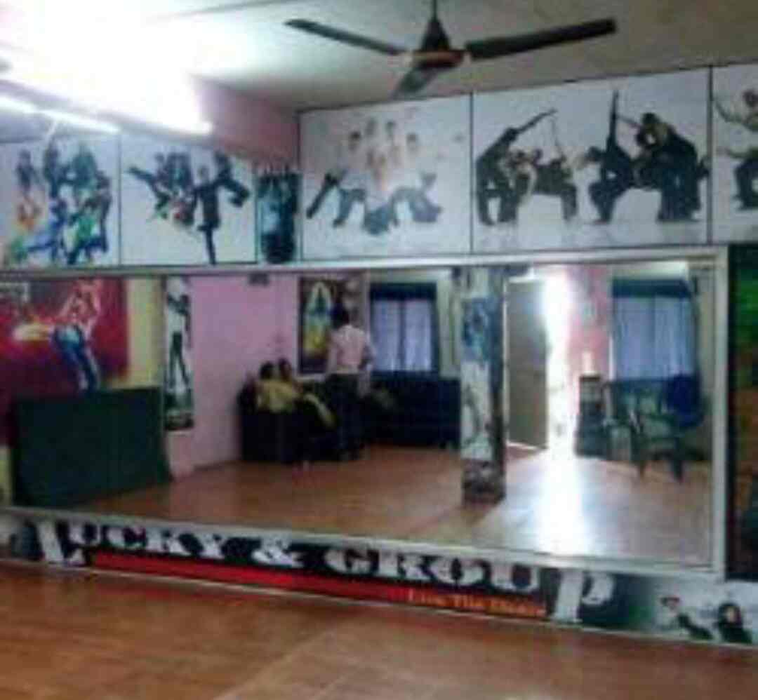 R K Dance Classes in Adajan Road,Surat - Best Gyms in Surat - Justdial