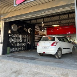 Gi nine car decor store