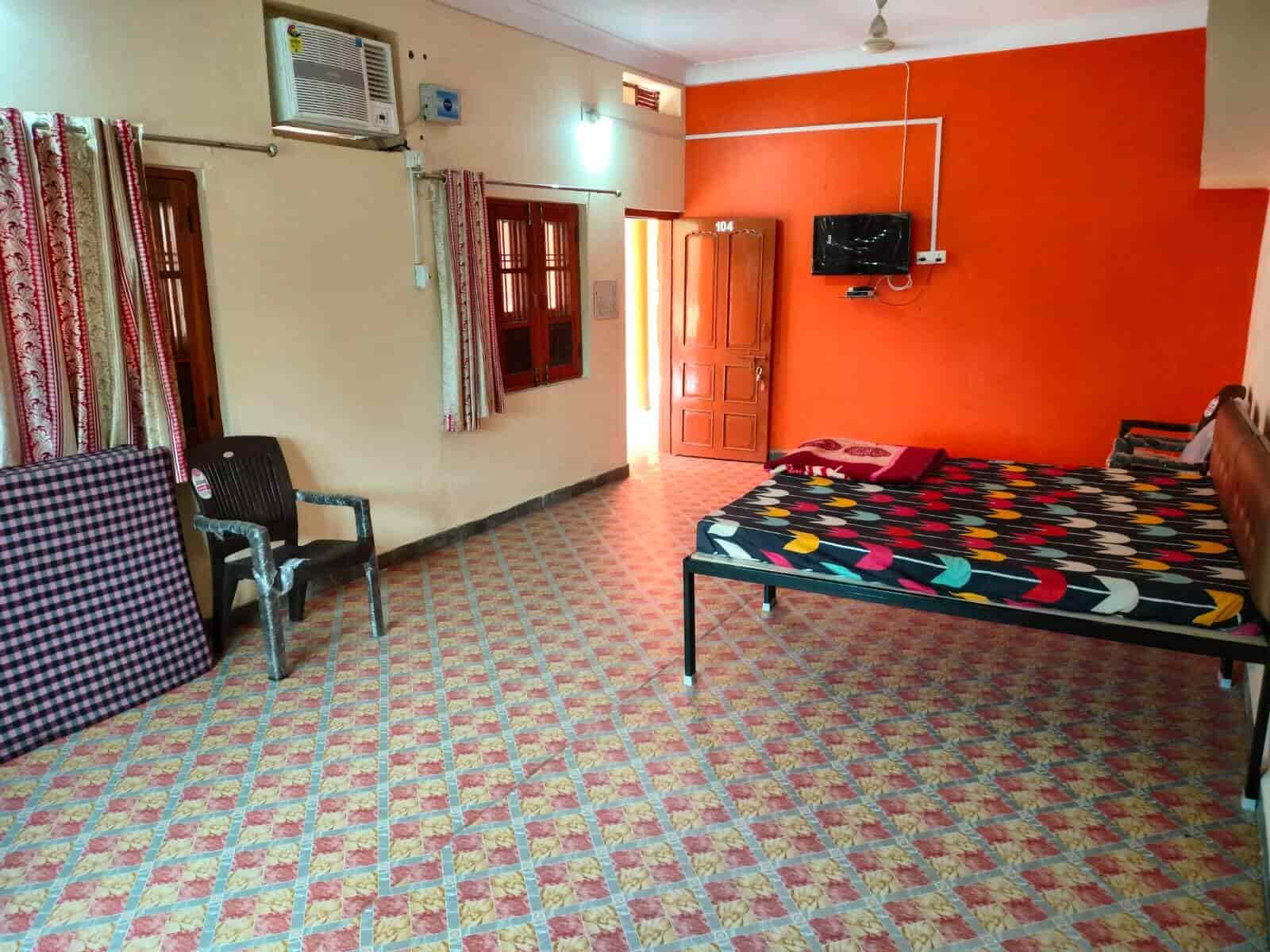 Book Shree Shipra Dham Bhakt Nivas in Ramghat Marg,Ujjain - Best Hotels ...