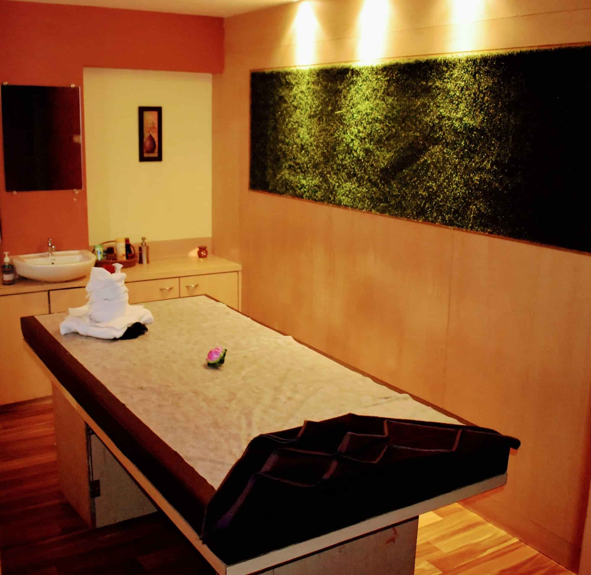 Top Ladies Massage Services In Mangal Bazar Vadodara Best Massage