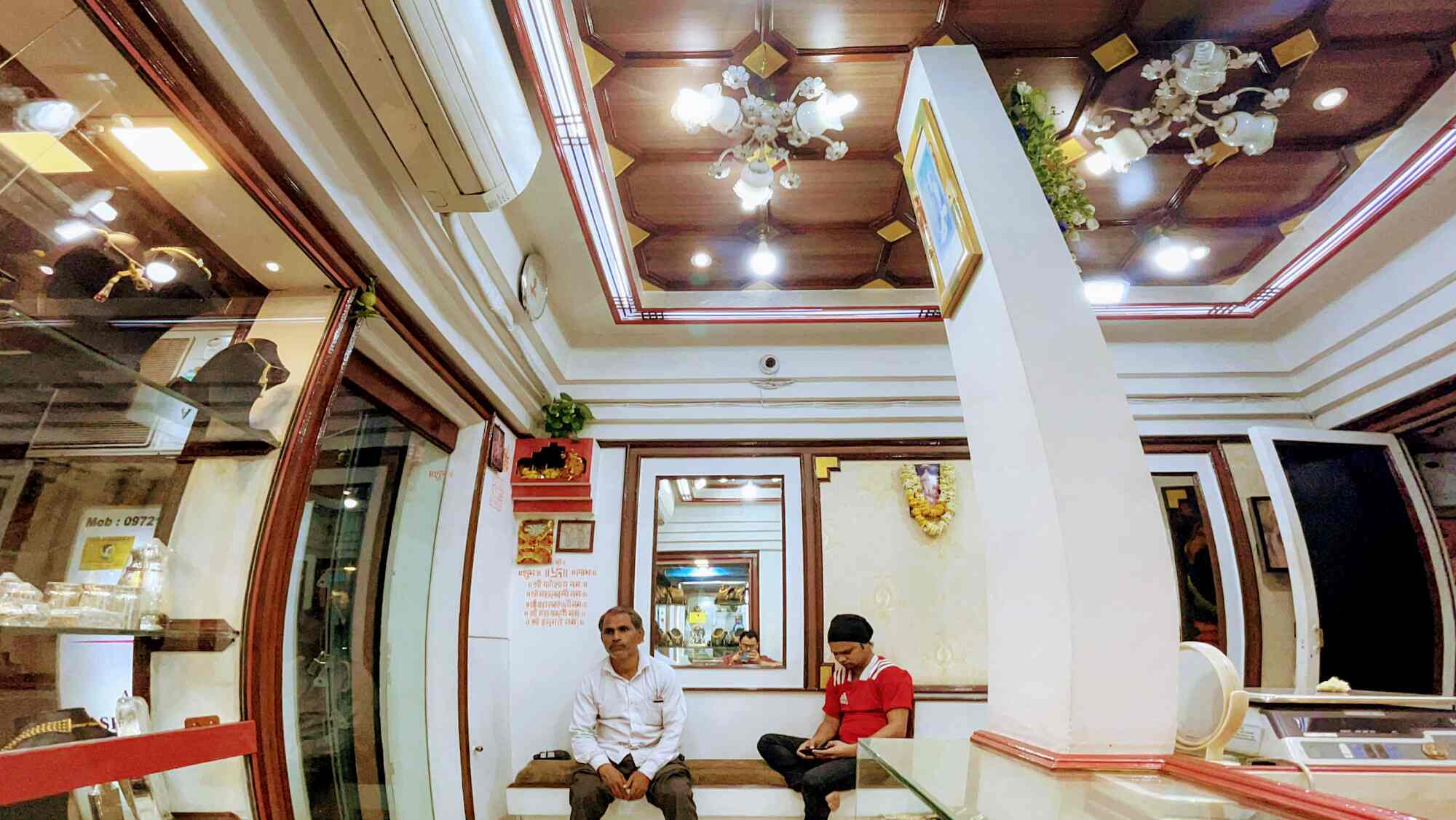 New Panchali in Lahurabir,Varanasi - Best Nakshatra-Jewellery Showrooms ...