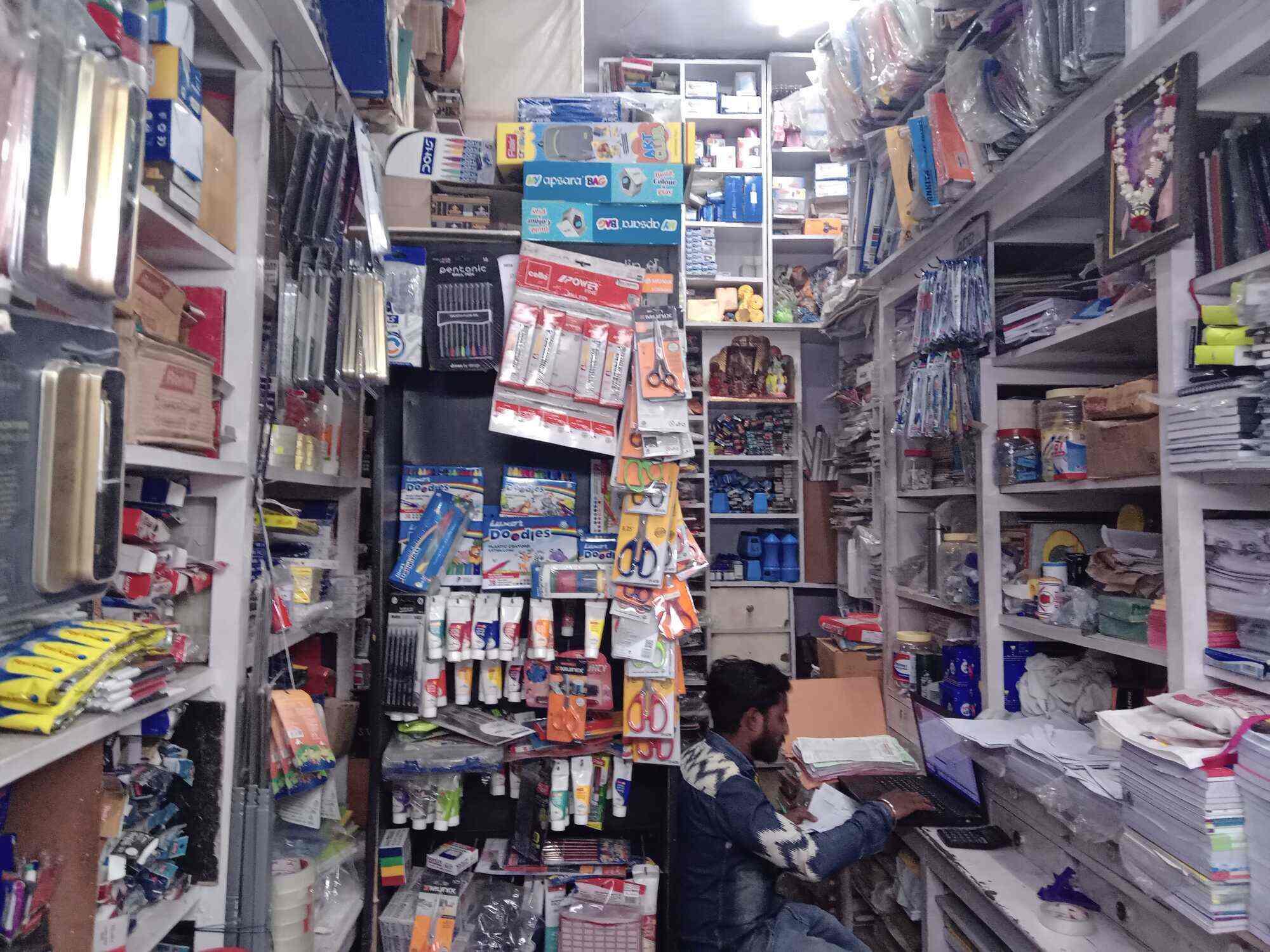 Drawing Emporium in Lanka,Varanasi - Best Sketch Painting Artists in ...