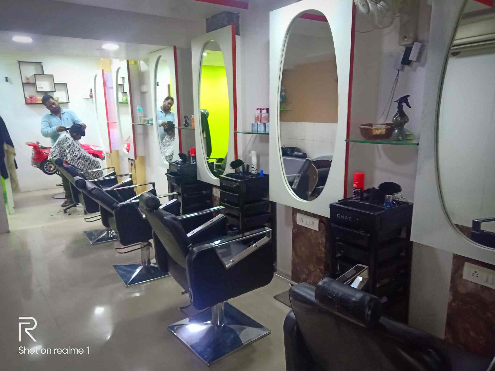 Snob Family Beauty Parlour & Spa in Sholingur,Vellore - Best Beauty ...
