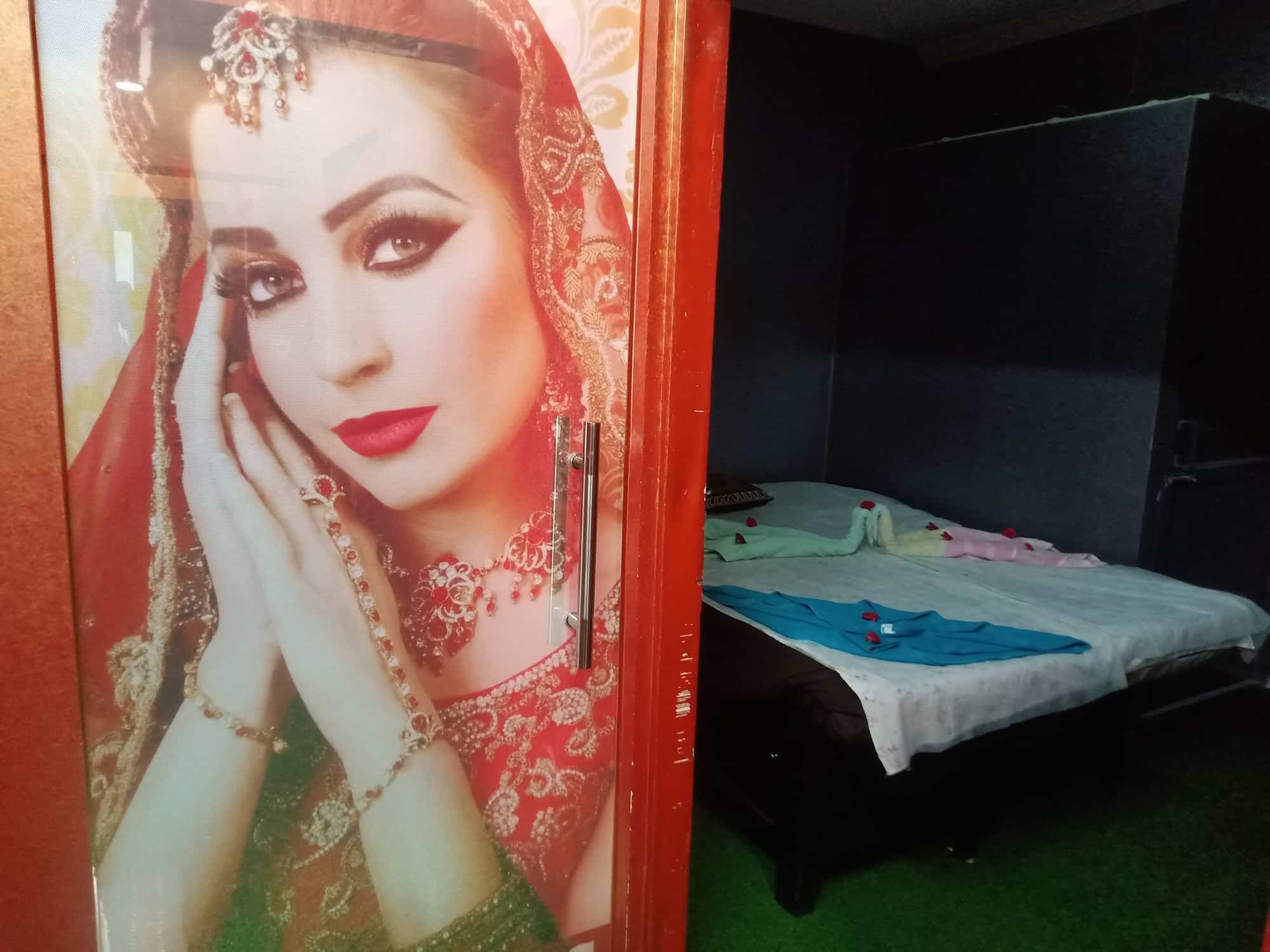 Roase King Unisex Saloon in Teachers Colony,Vijayawada - Best Body ...