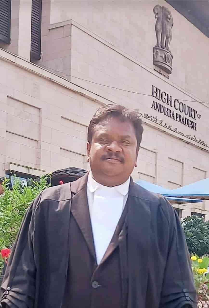 High court lawyer store