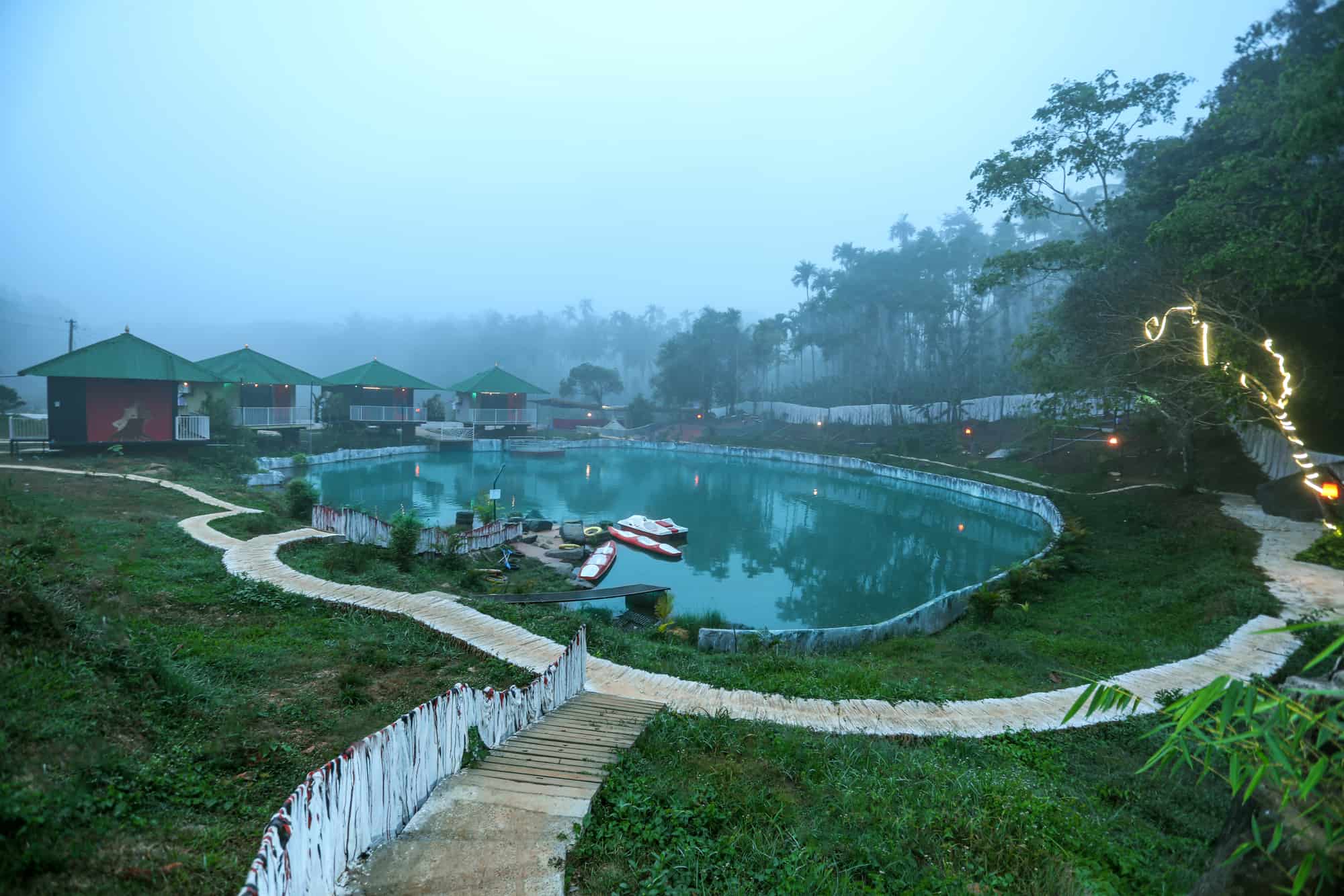 Book Mountains Ponds in Panamaram,Wayanad - Best 2 Star Resorts near me ...