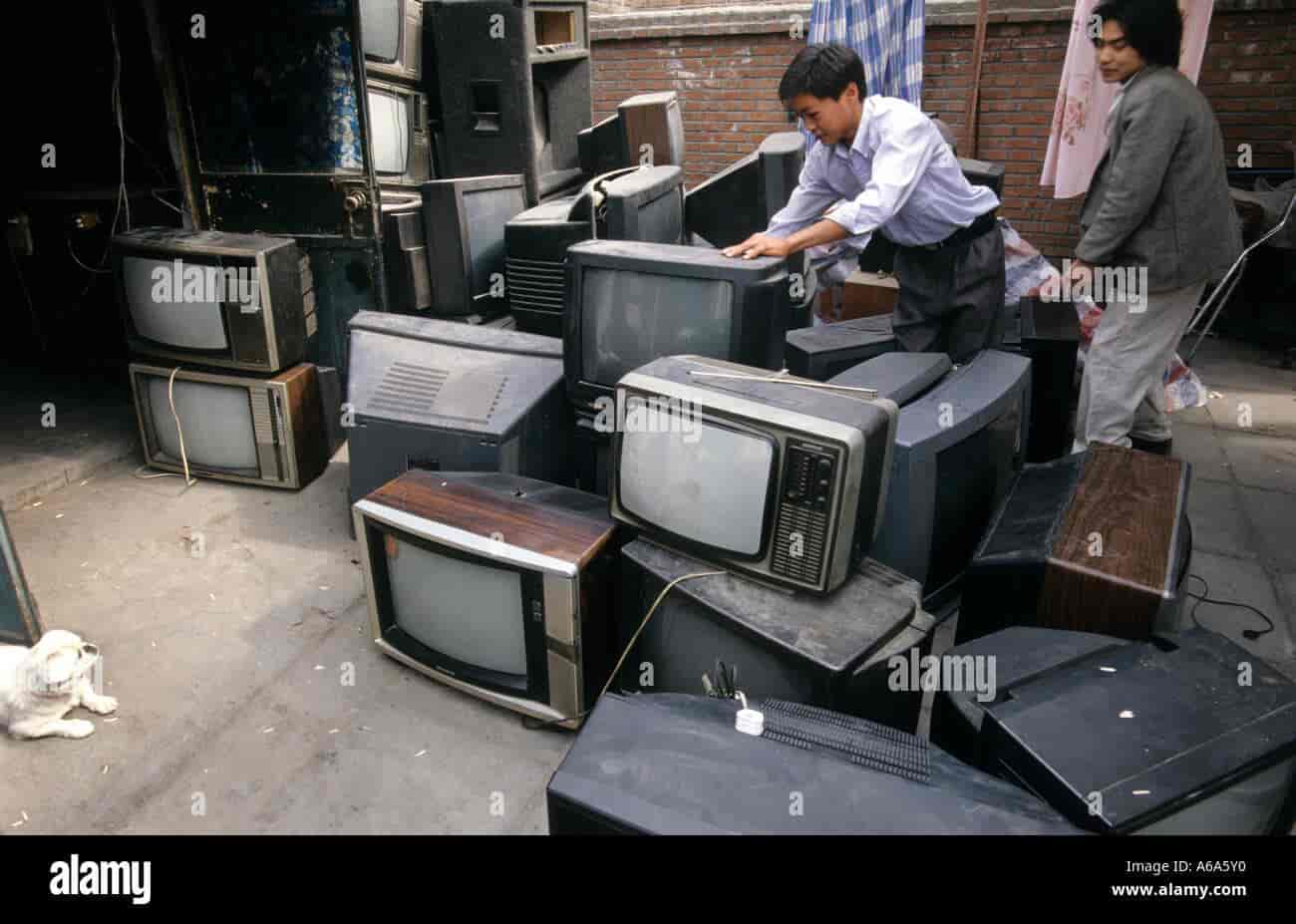 Second Hand TV - Affordable, Quality, Pre-Owned Televisions - Justdial ...