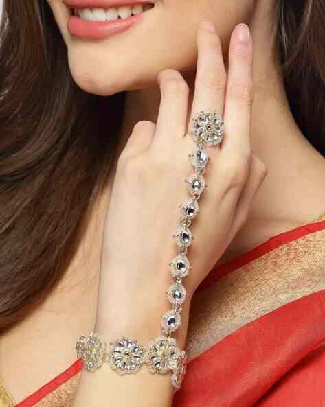 Silver hand panja store