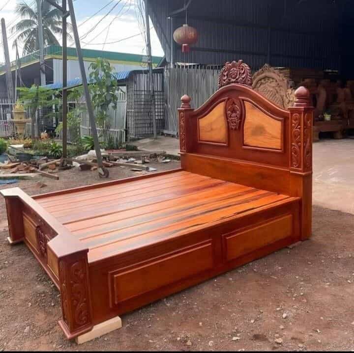 Second hand king bed frame store