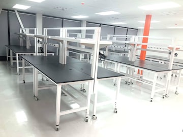 science lab table material