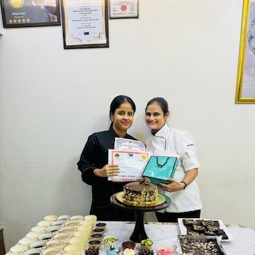 Top Online Cake Decoration Classes in Shimla near me - Justdial