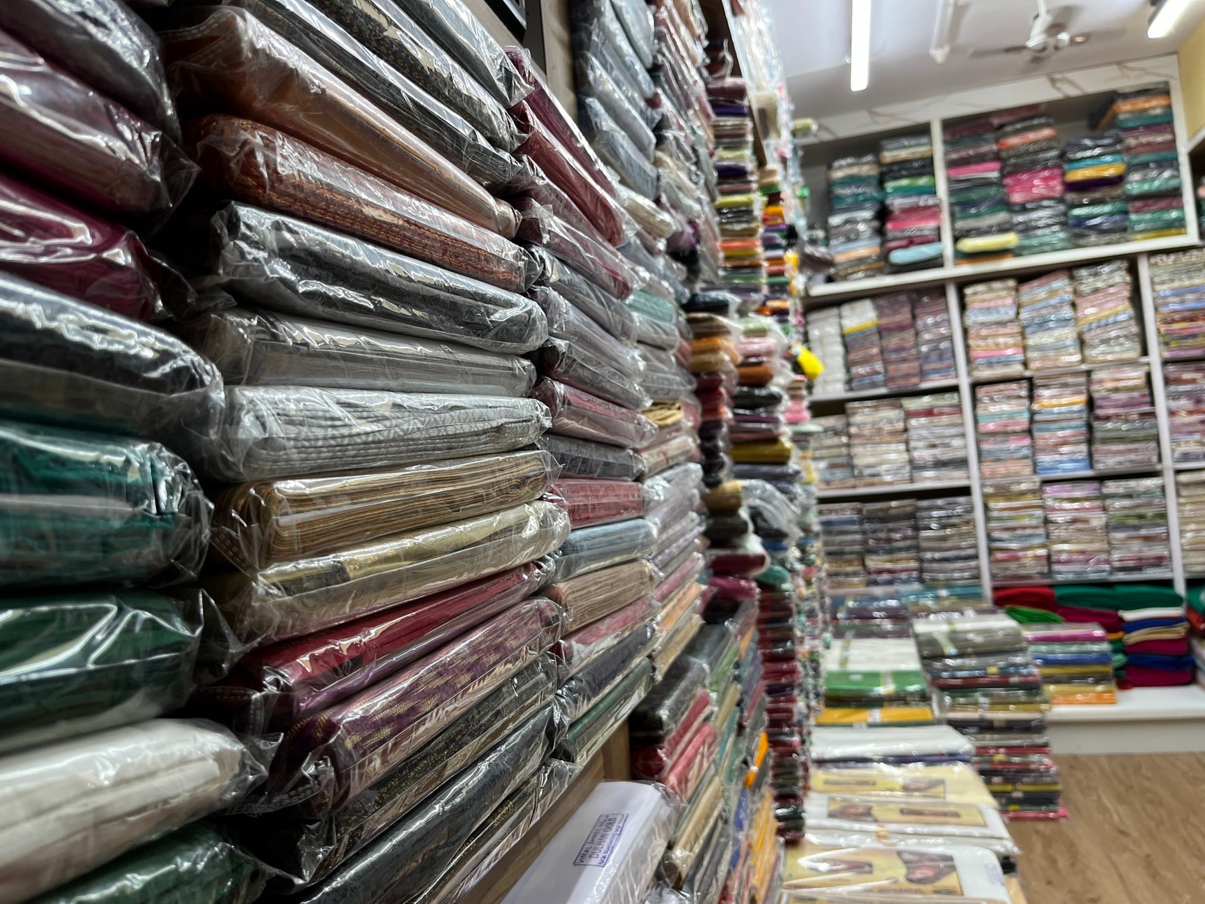 Manish Textiles in Chickpete, Bangalore - Best Fabric Retailers in ...