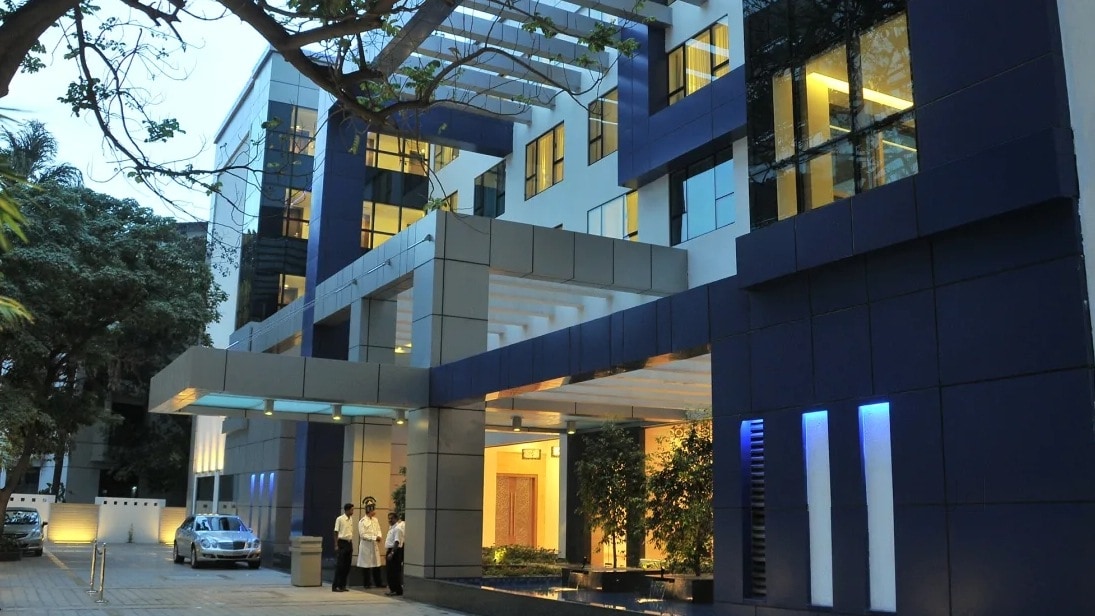 Compare Hotel Prices and Features of Adarsh Hamilton Hotel in Richmond ...