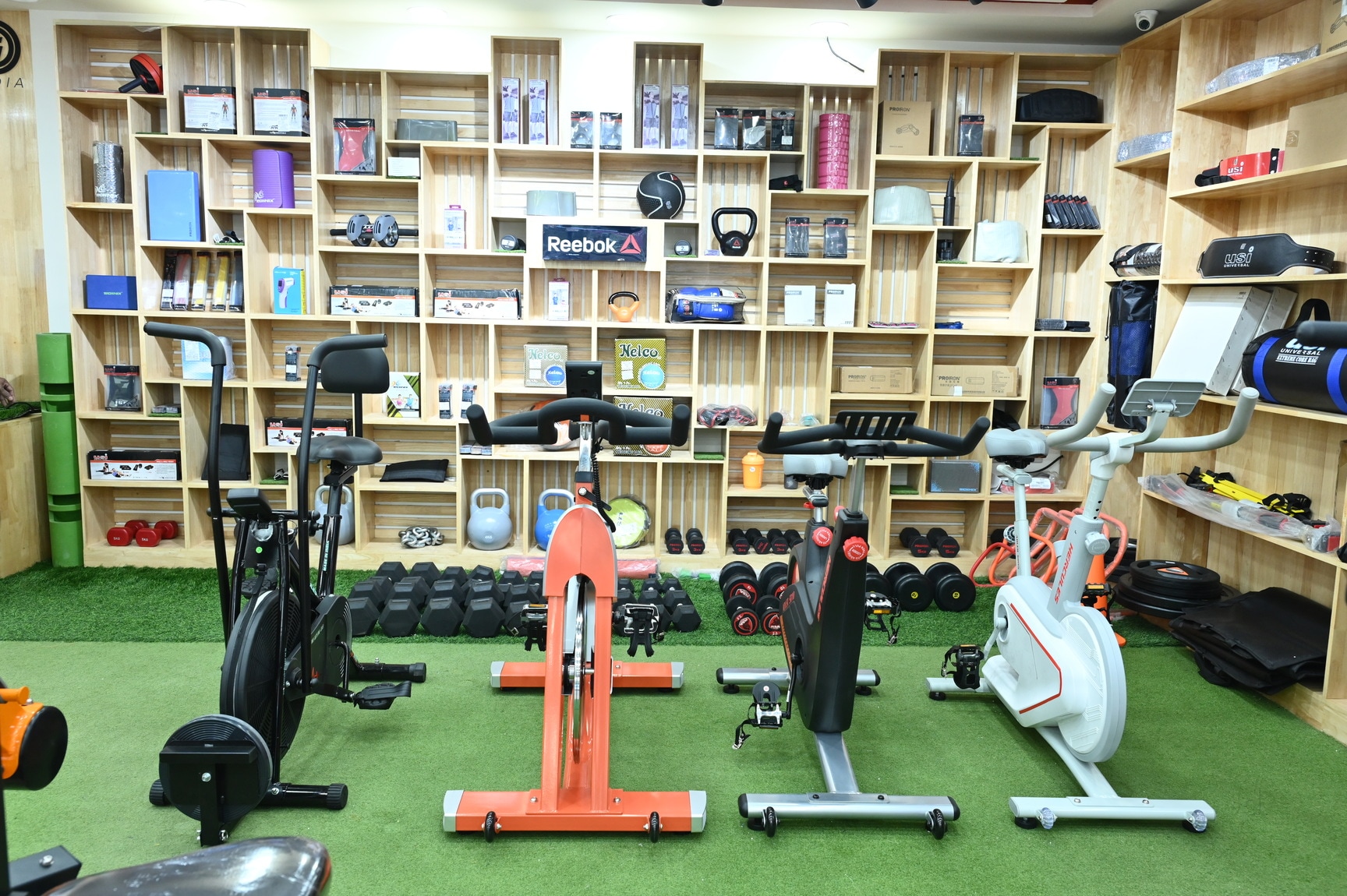 Fitness equipment dealers store