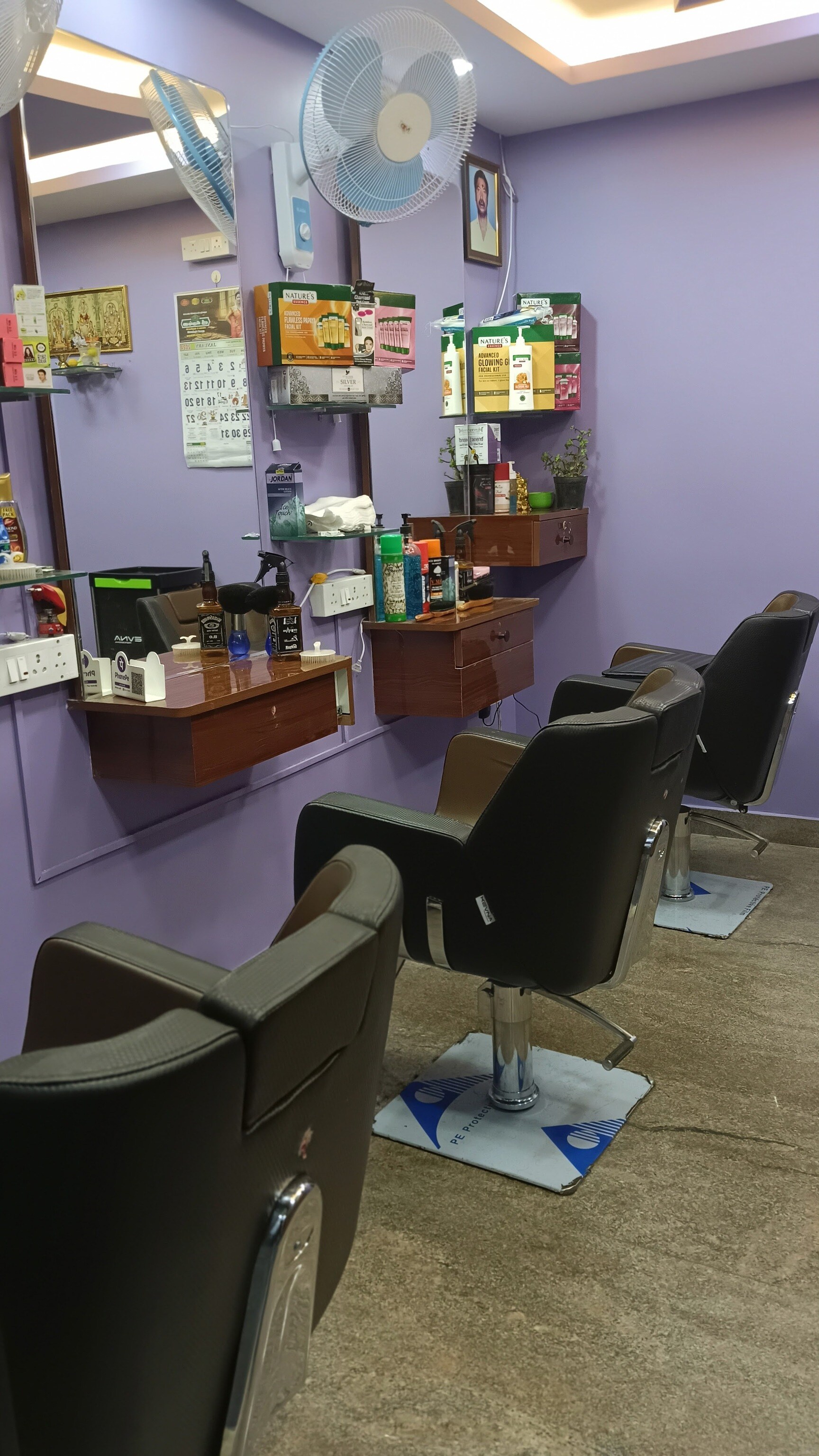 Magic Cut's Salon in Near Anil Bakery,Bangalore - Best Salons in ...