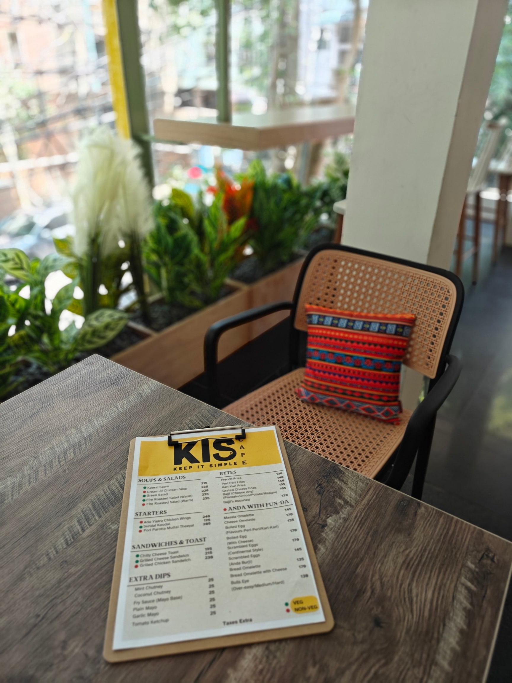 Kis Cafe in Adyar,Chennai - Order Food Online - Best Coffee Shops near ...