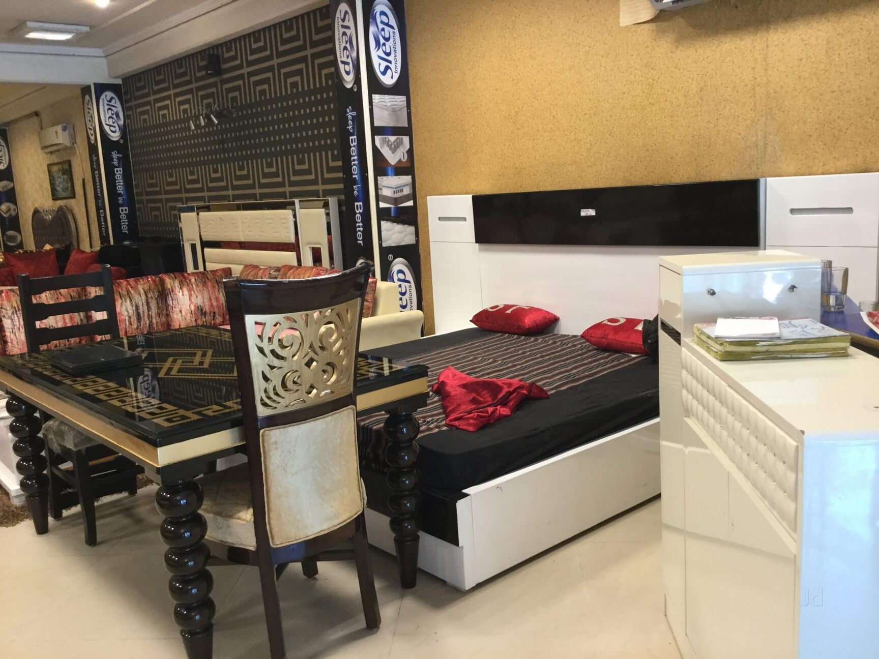 Study table in kirti nagar store