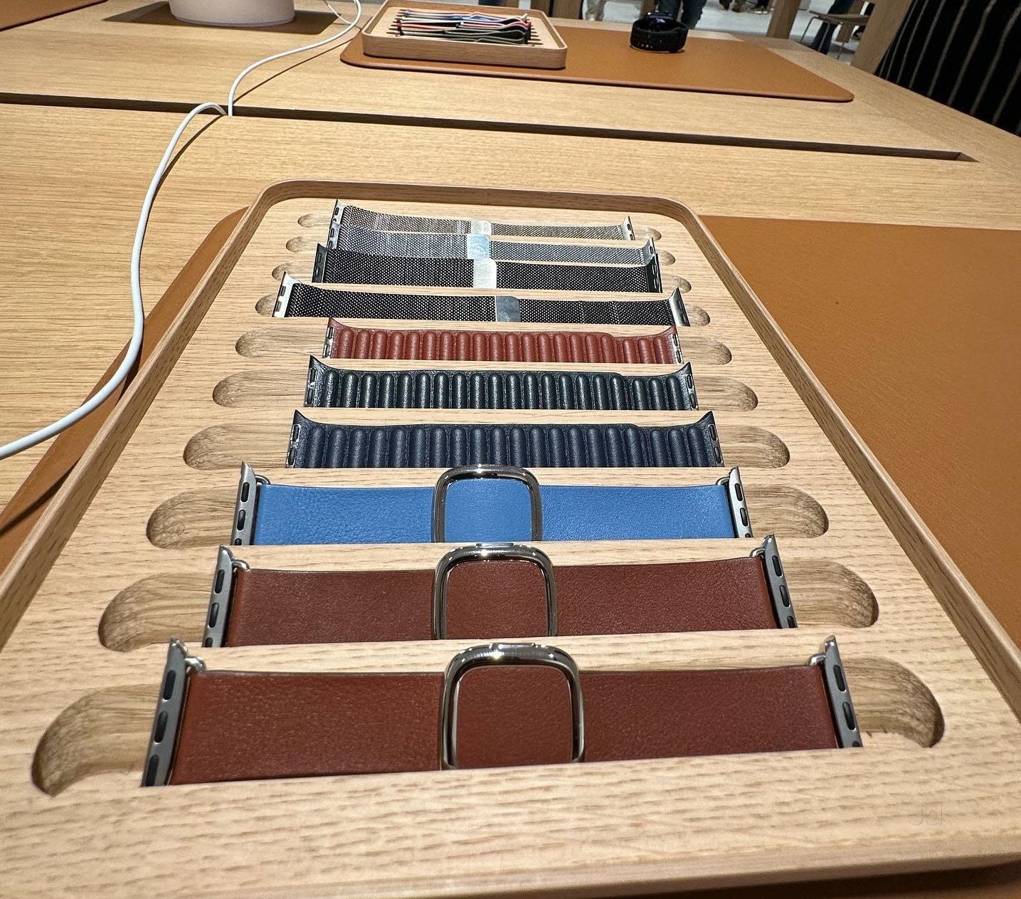 Apple Store (Select City Walk) in Saket, Delhi - Best Mobile Phone ...