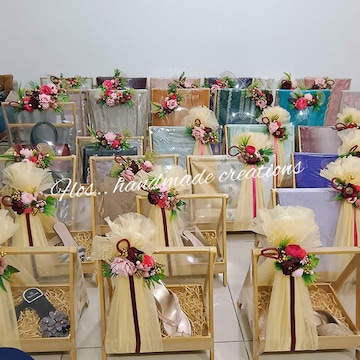 Gift packing material online store