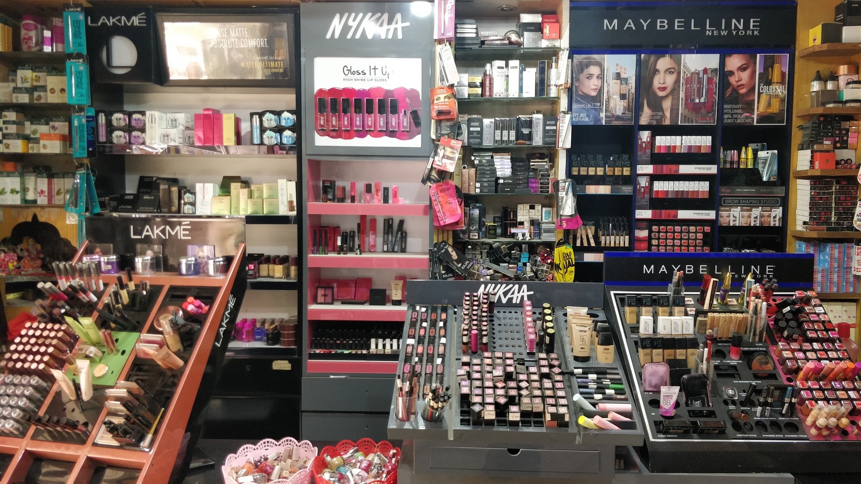makeup outlet