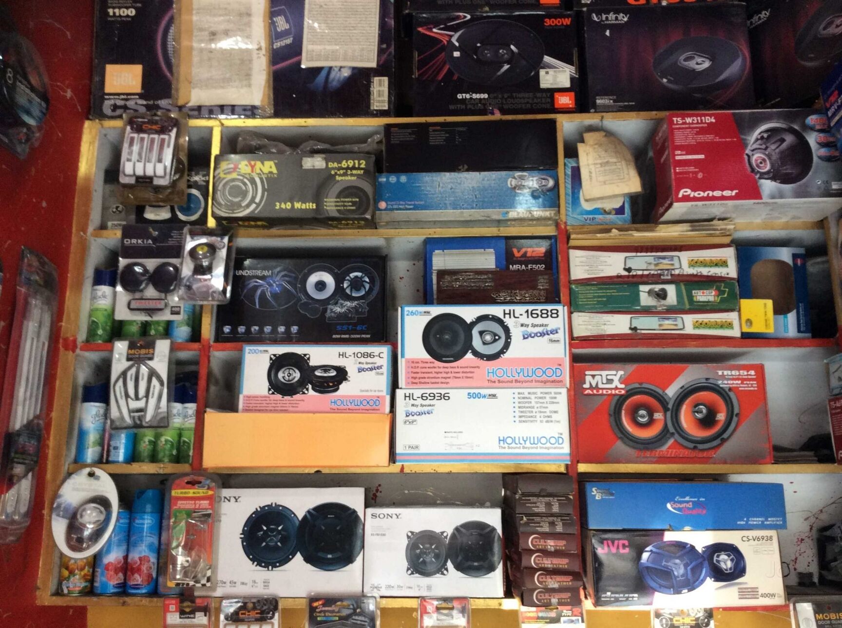 Apex car accessories store