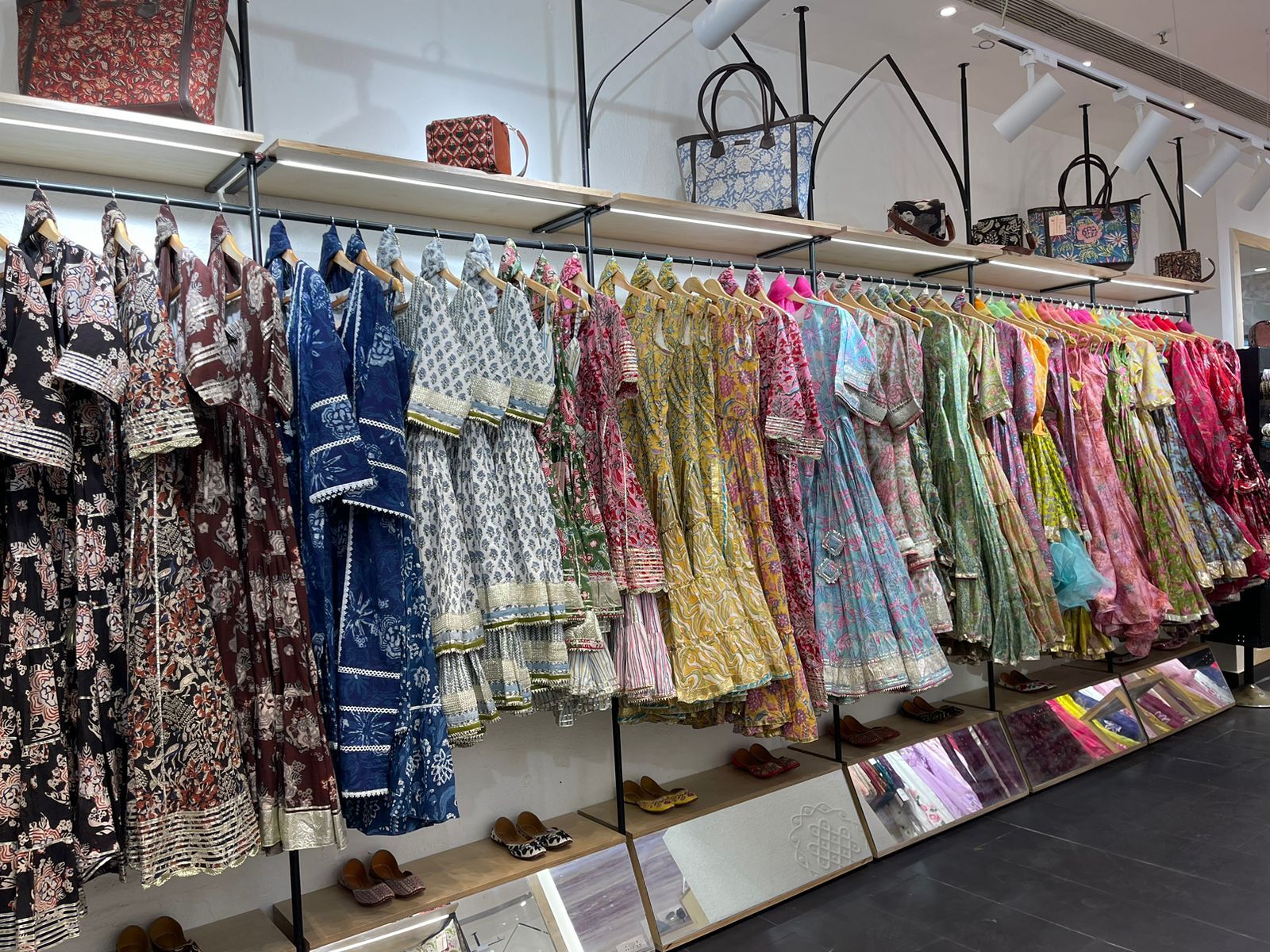 Aachho - Ethnic Wear Store Select Citywalk Mall in Malviya Nagar,Delhi ...