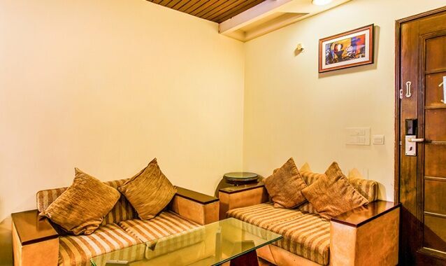 Book Fabhotel South View in Chirag Enclave-Greater Kailash 1,Delhi ...