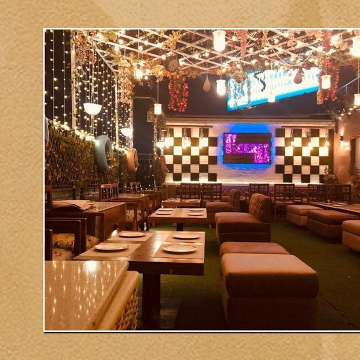 Bell Peppers Restaurant, Ashok Vihar 2, Delhi - Live Sports Screening ...