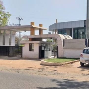 Top Lawn Tennis Courts near Movieplex Cinema Borisana, Kalol ...