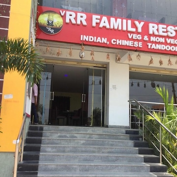 Nearby family restaurants store
