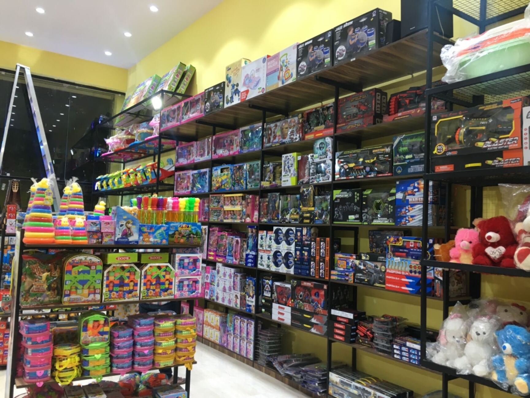 Toys unlimited store