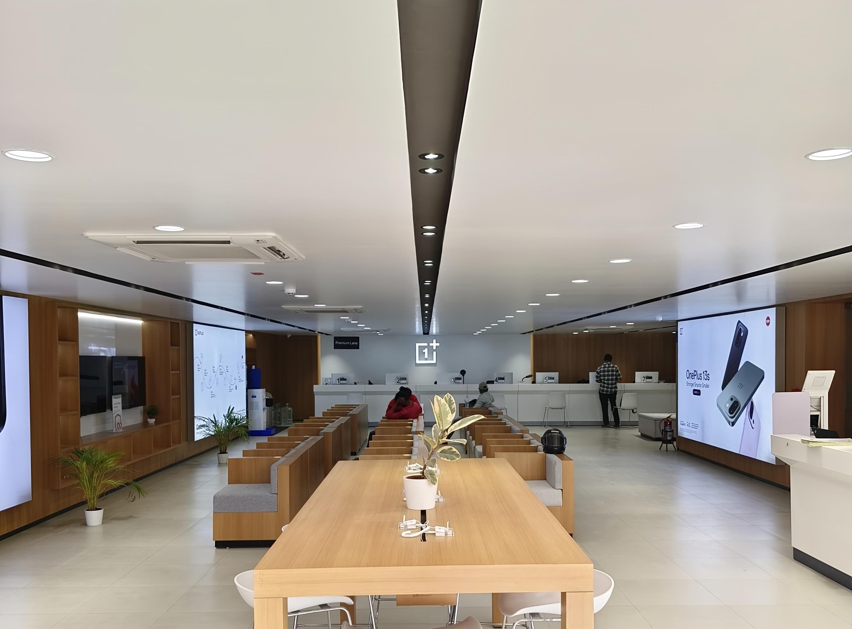 Oneplus Experience Store in Kukatpally,Hyderabad - Best Mobile Phone ...