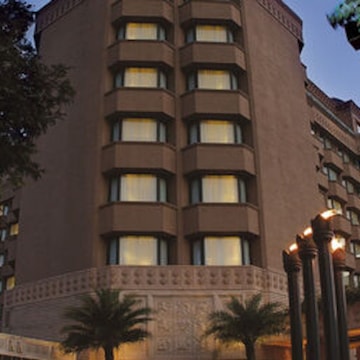 Starts at ₹5,325/night* - Book Hyderabad Marriott Hotel in Tank Bund ...
