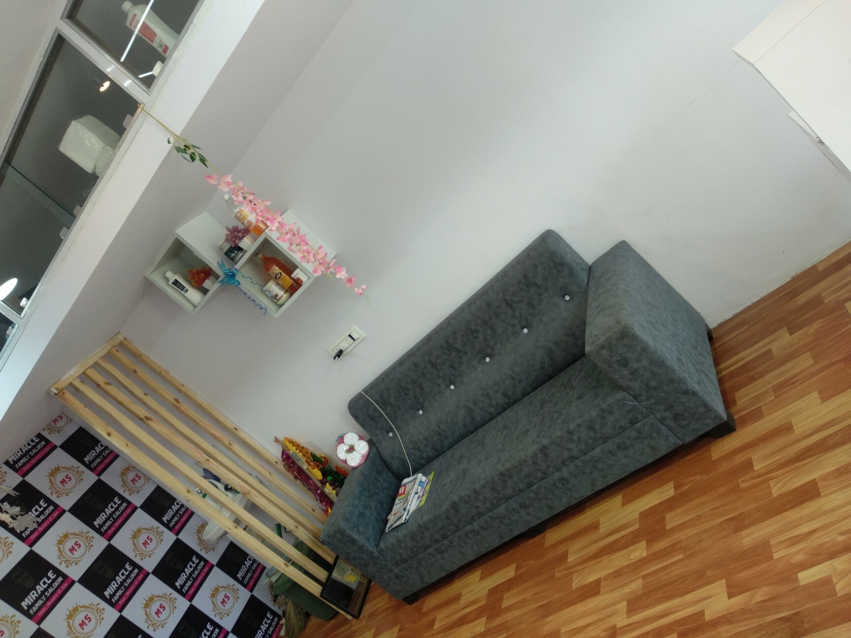 Miracle Unisex Family Saloon in Kagwade Mala,Ichalkaranji - Best Salons ...