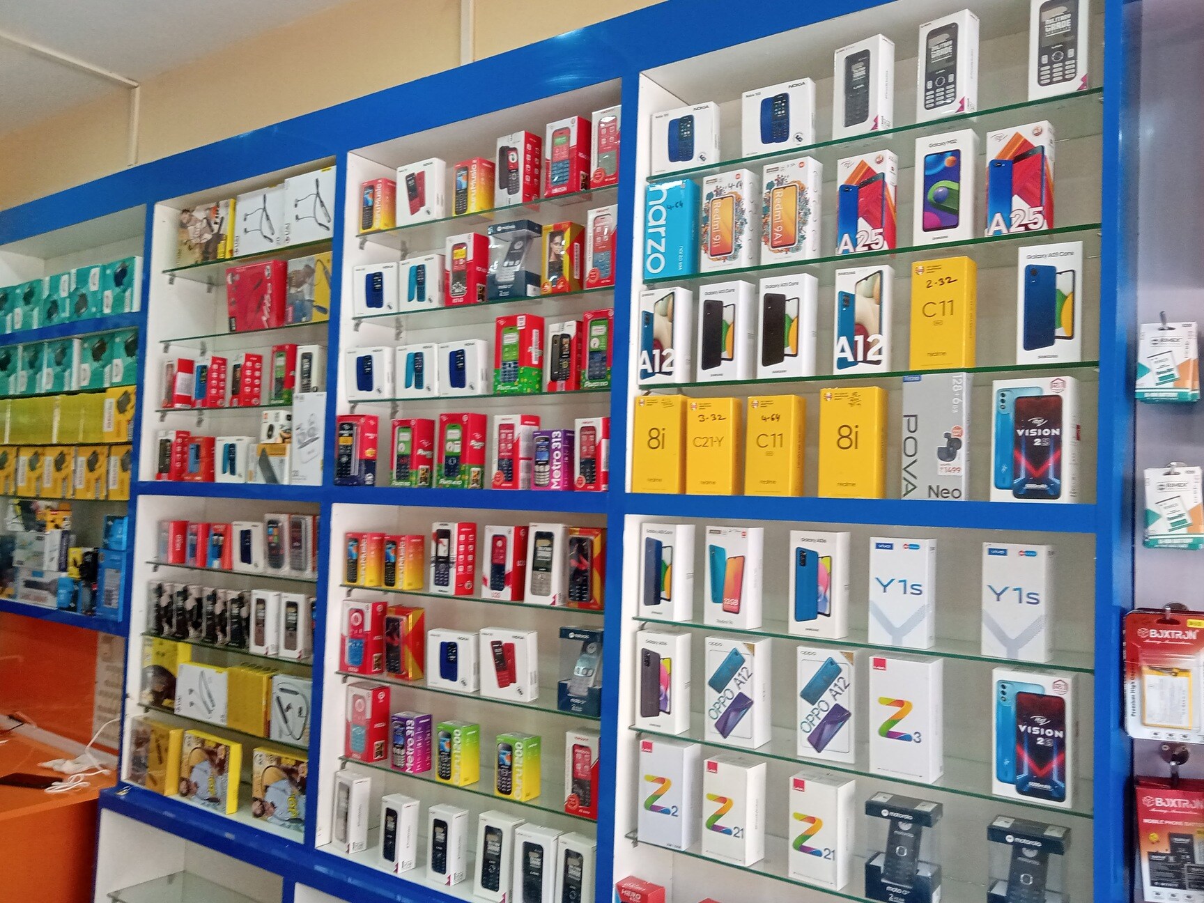 Om mobile's and Electronics in Civil Court Road,Karwar - Best Mobile Phone Dealers near me in ...