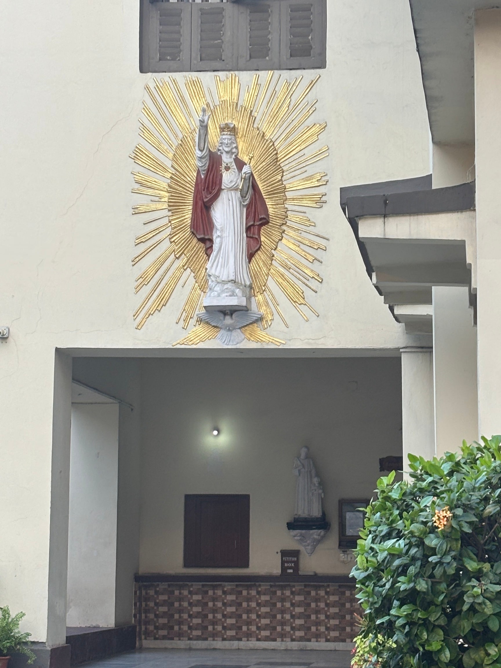 Carmelite Convent Church in Circus Avenue,Kolkata - Best Churches near ...