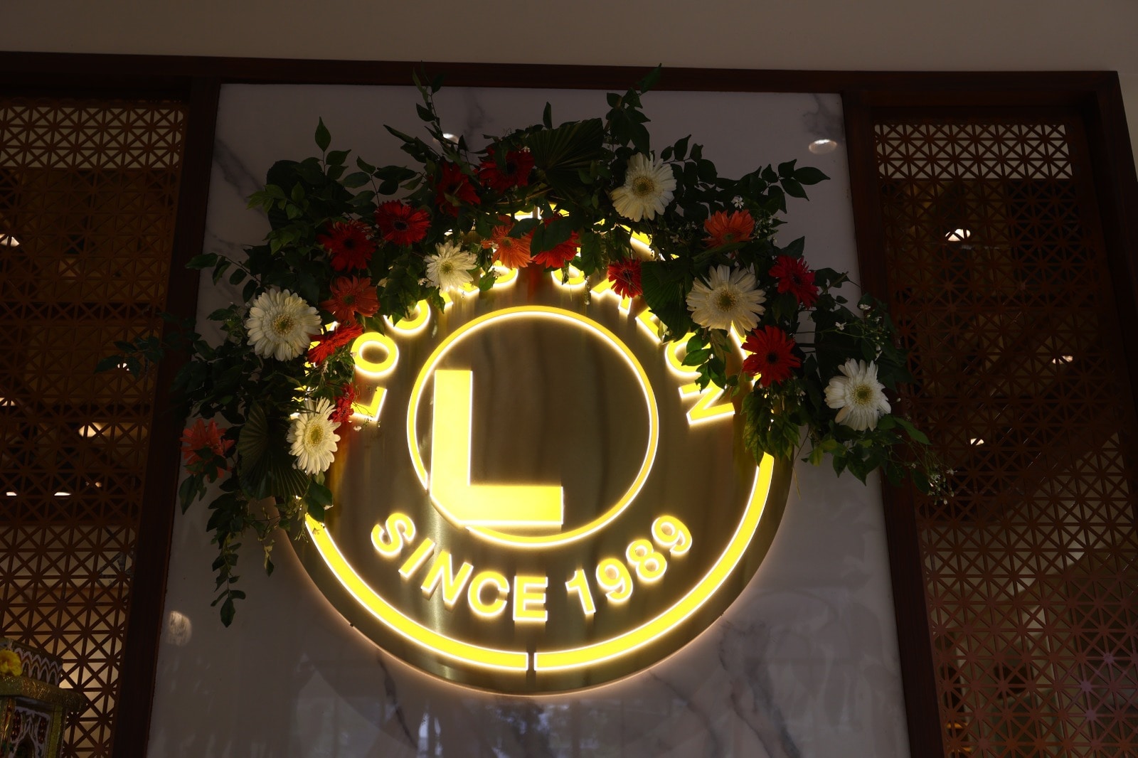 Looks Salon in Gomti Nagar,Lucknow - 𝗩𝗶𝗲𝘄 𝗢𝗳𝗳𝗲𝗿𝘀 - Beauty Parlours near ...