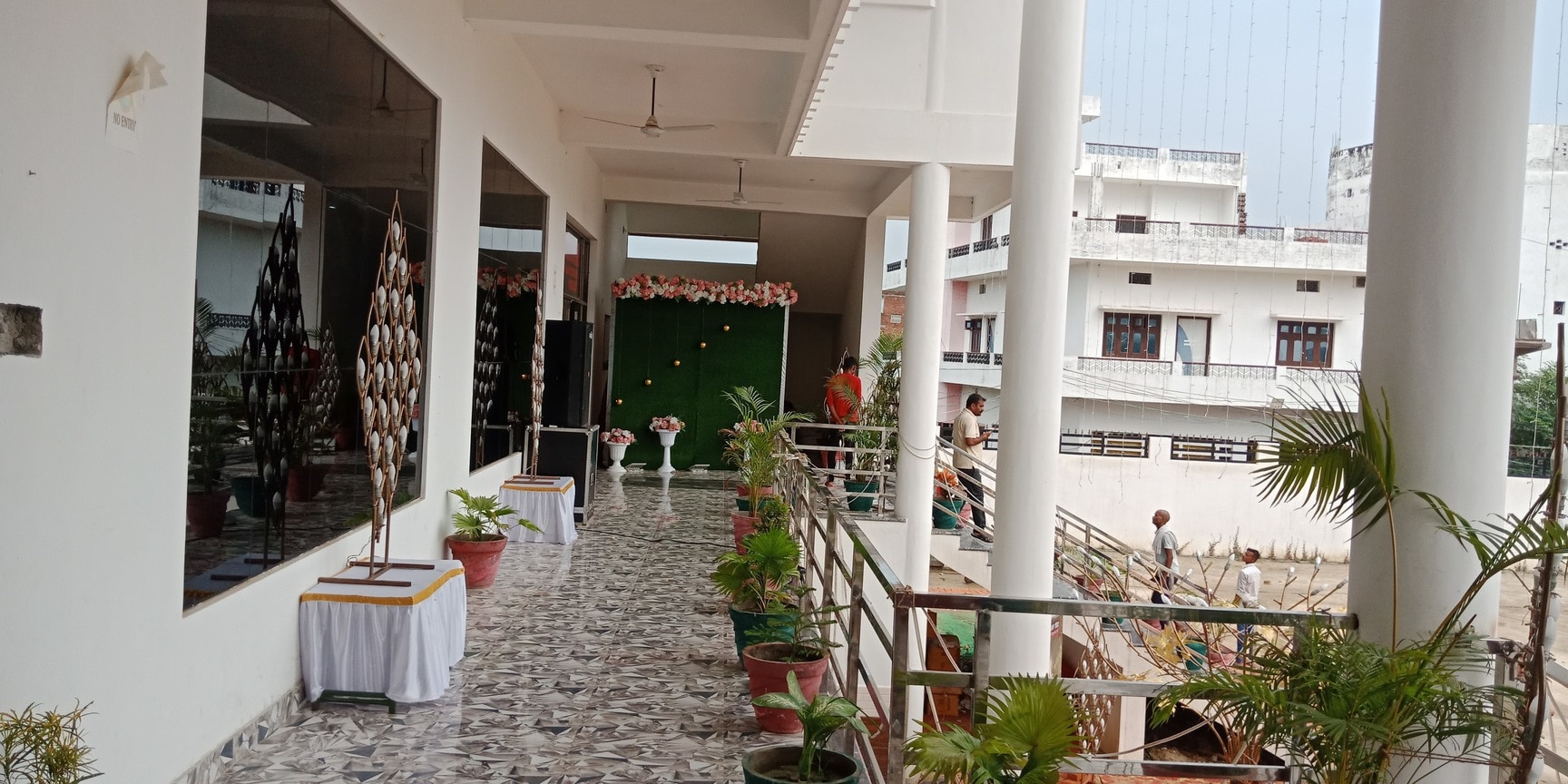 Book Hotel Ds Grand in Ghoshi,Mau - Best Hotels near me in Mau - Justdial