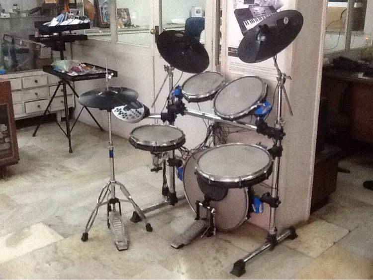 Singh Musical Instruments in Sikka Nagar-Girgaon,Mumbai - Best Electric ...