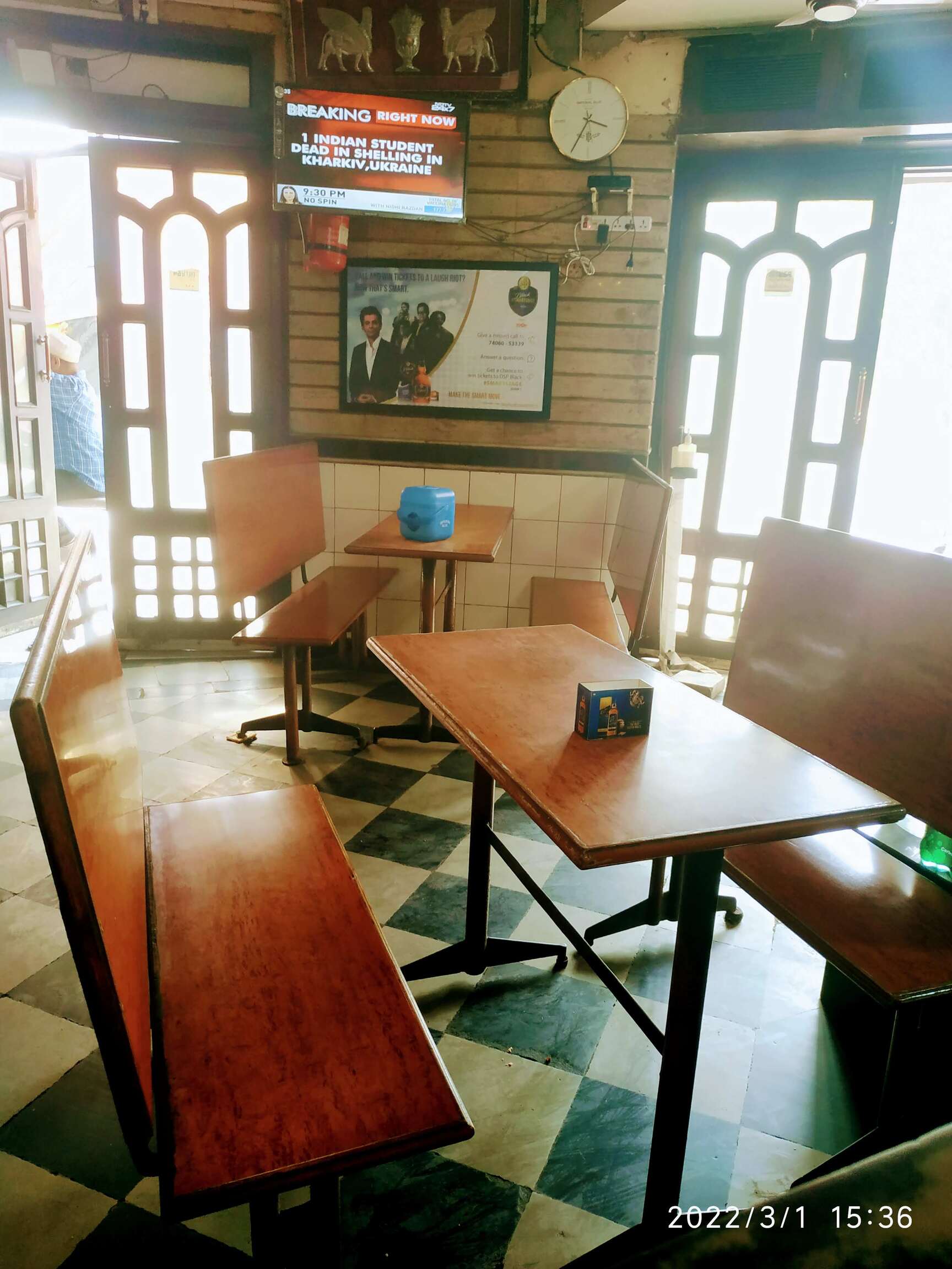 Lord Irwin Bar in Princess Street,Mumbai - Best Restaurants in Mumbai ...