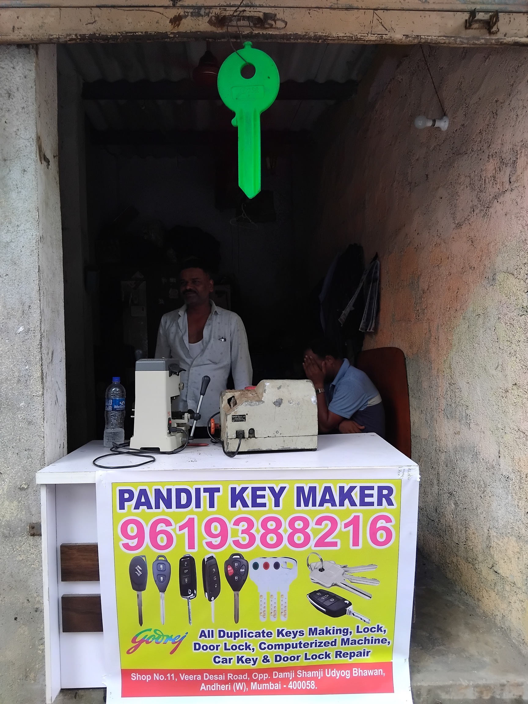 Pandit Key Maker in Andheri West,Mumbai - Best Duplicate Key Makers ...