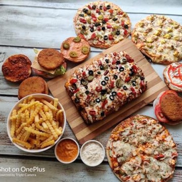Find list of Pizza Outlets Pizza House near Shakti Central Hospital ...