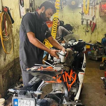 Ktm mechanic near me store